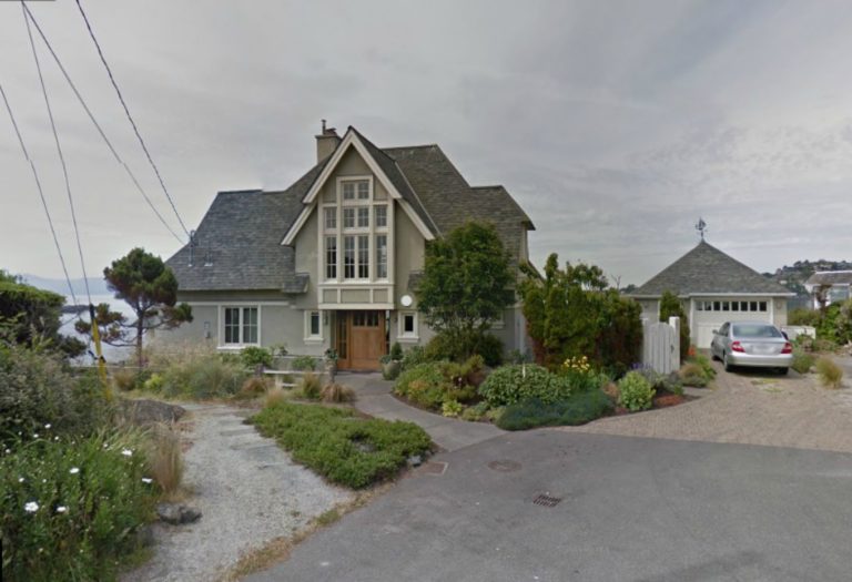 Part One: The Houses of Cedar Cove - I've Scene It On Hallmark