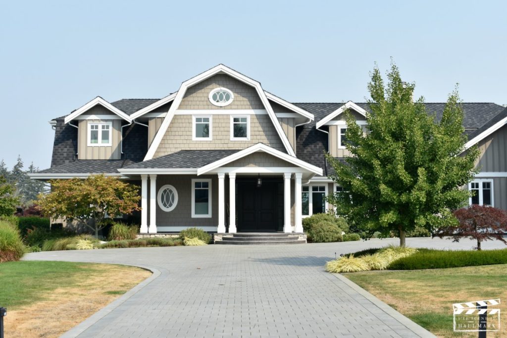 The Shannon House From Garage Sale Mystery - I've Scene It On Hallmark